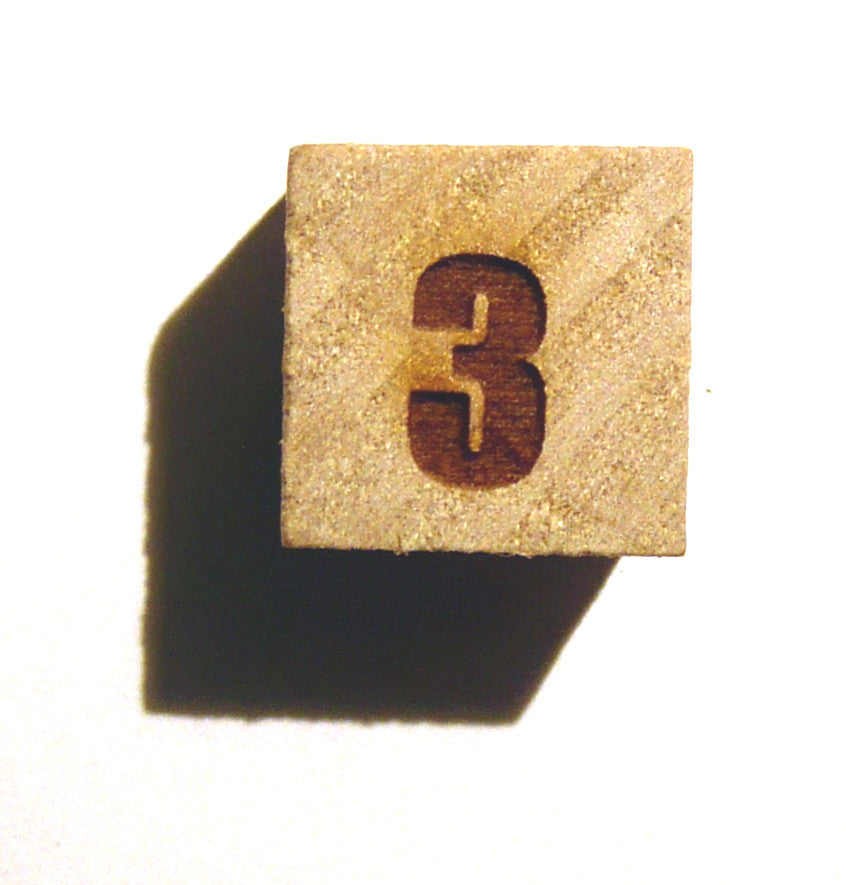 Wooden 3 Sided Dice – TRE Games